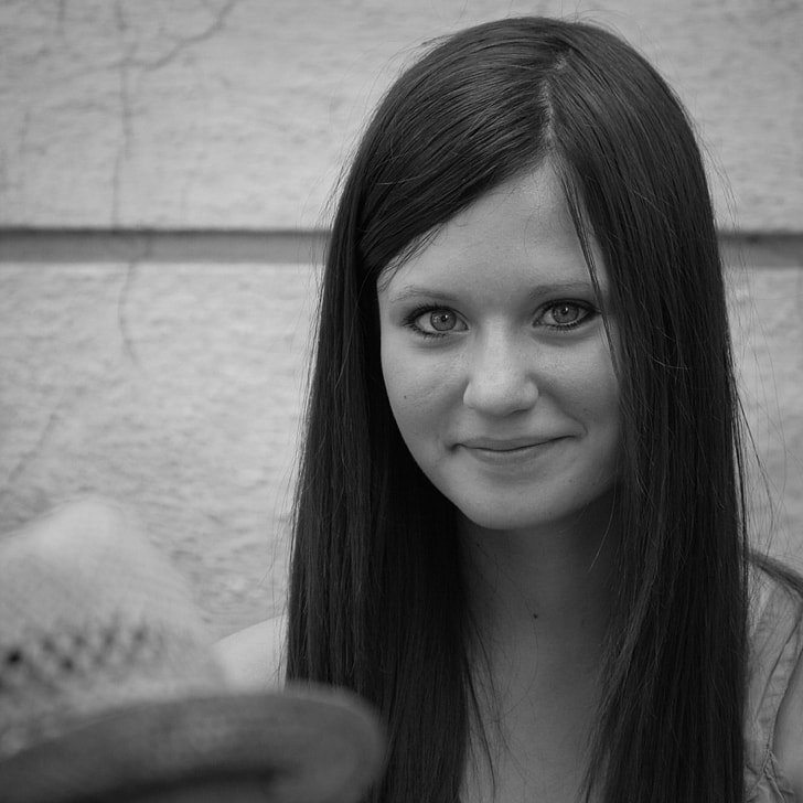 Grayscale photography of woman | free photos | UIHere Grayscale photography of woman | free photos | UIHere