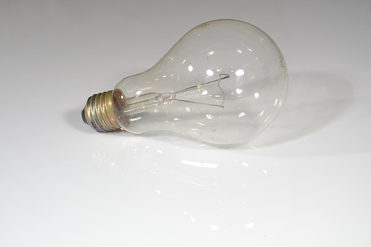 Clear light bulb | free photos | UIHere